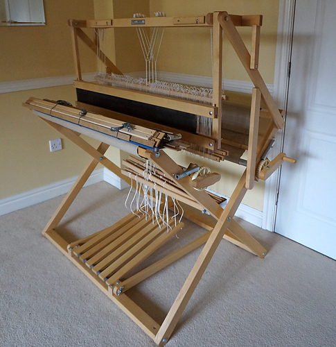 How do I add parts to this loom? : r/weaving